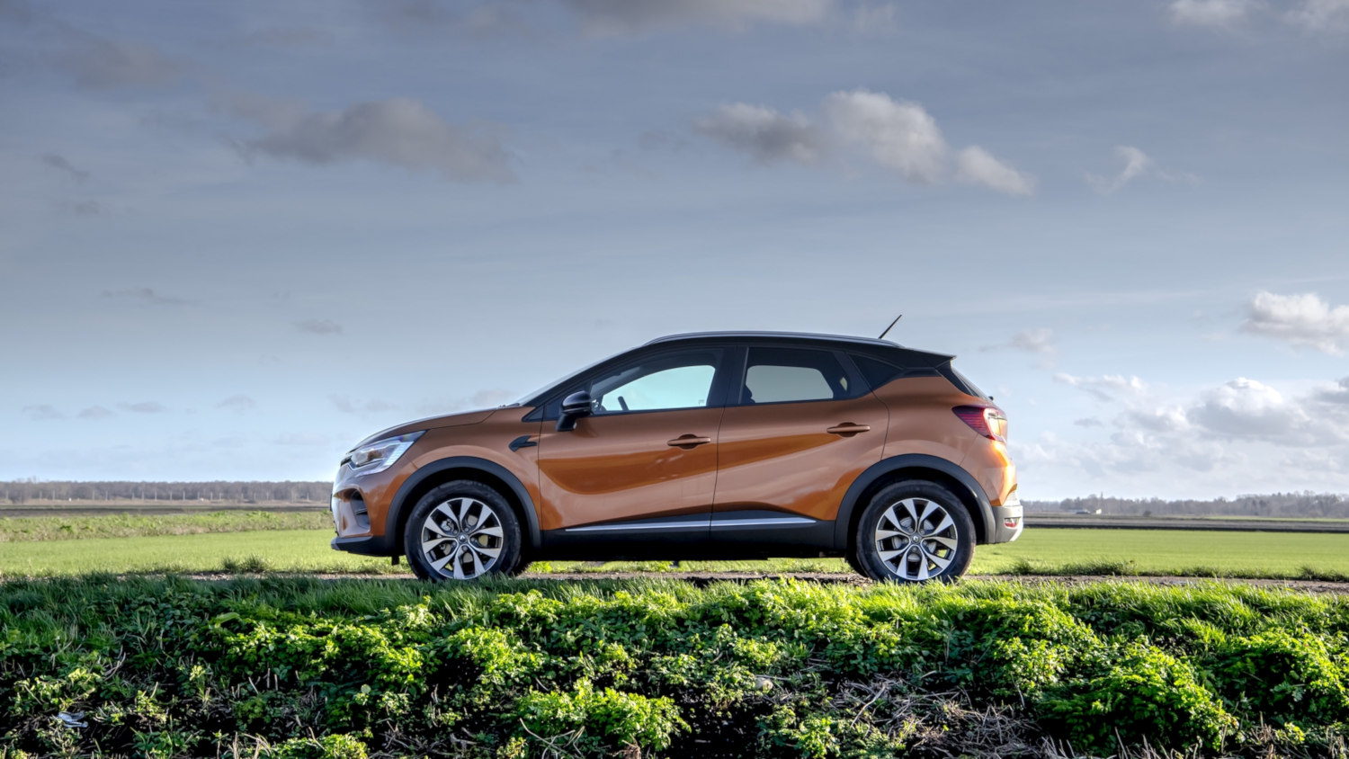 Renault Captur E-TECH engineered 2023 | SUV Drive